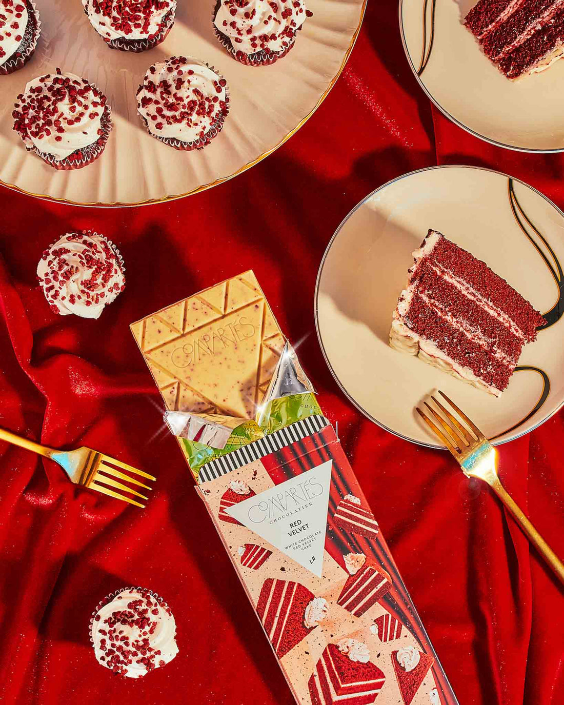 Red Velvet Chocolate Bar - World's Best Chocolate Gifts